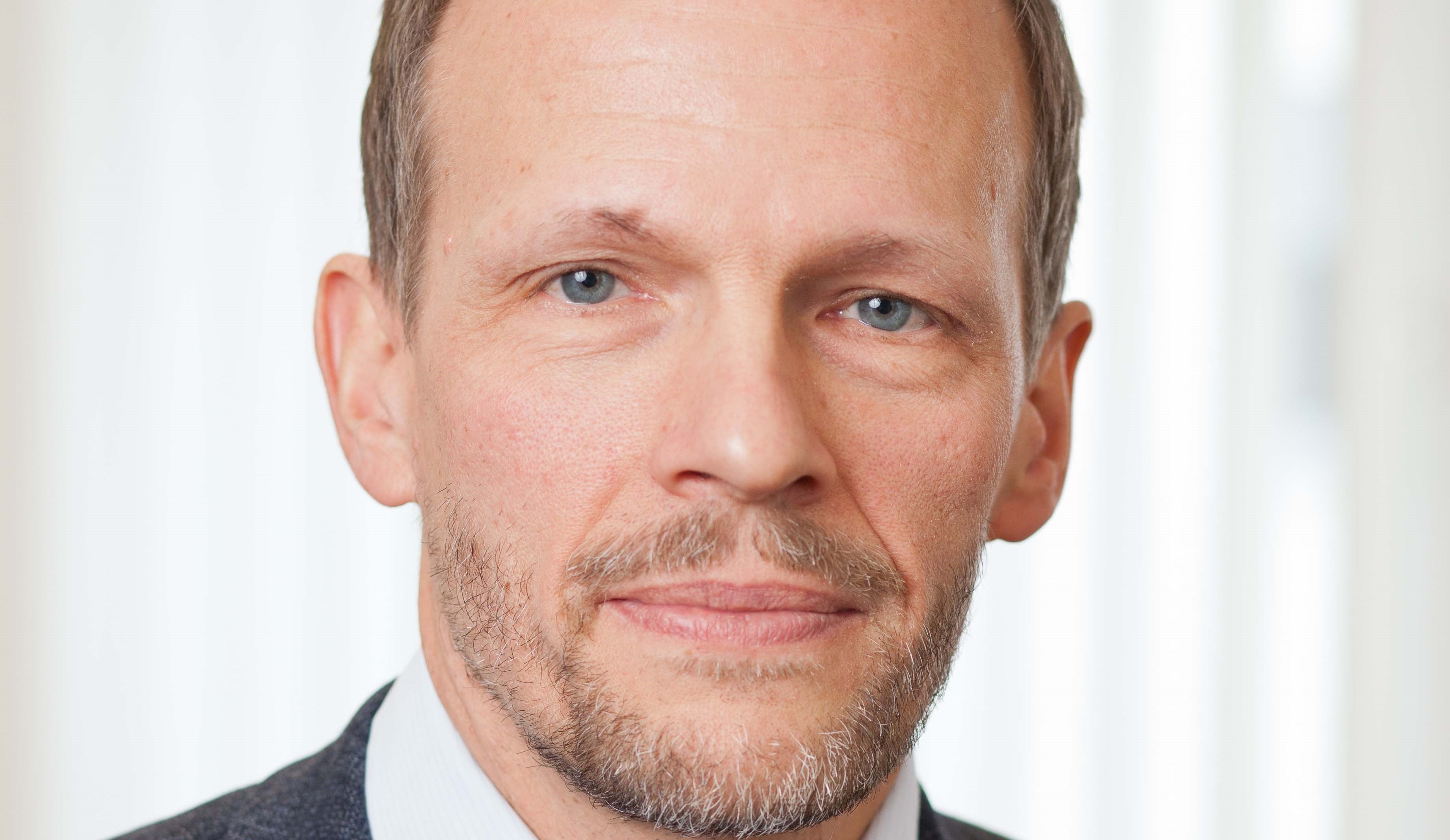 Wissenschaftspreis für Mikrobiologen Jörg Overmann | Deutsches Zentrum ...